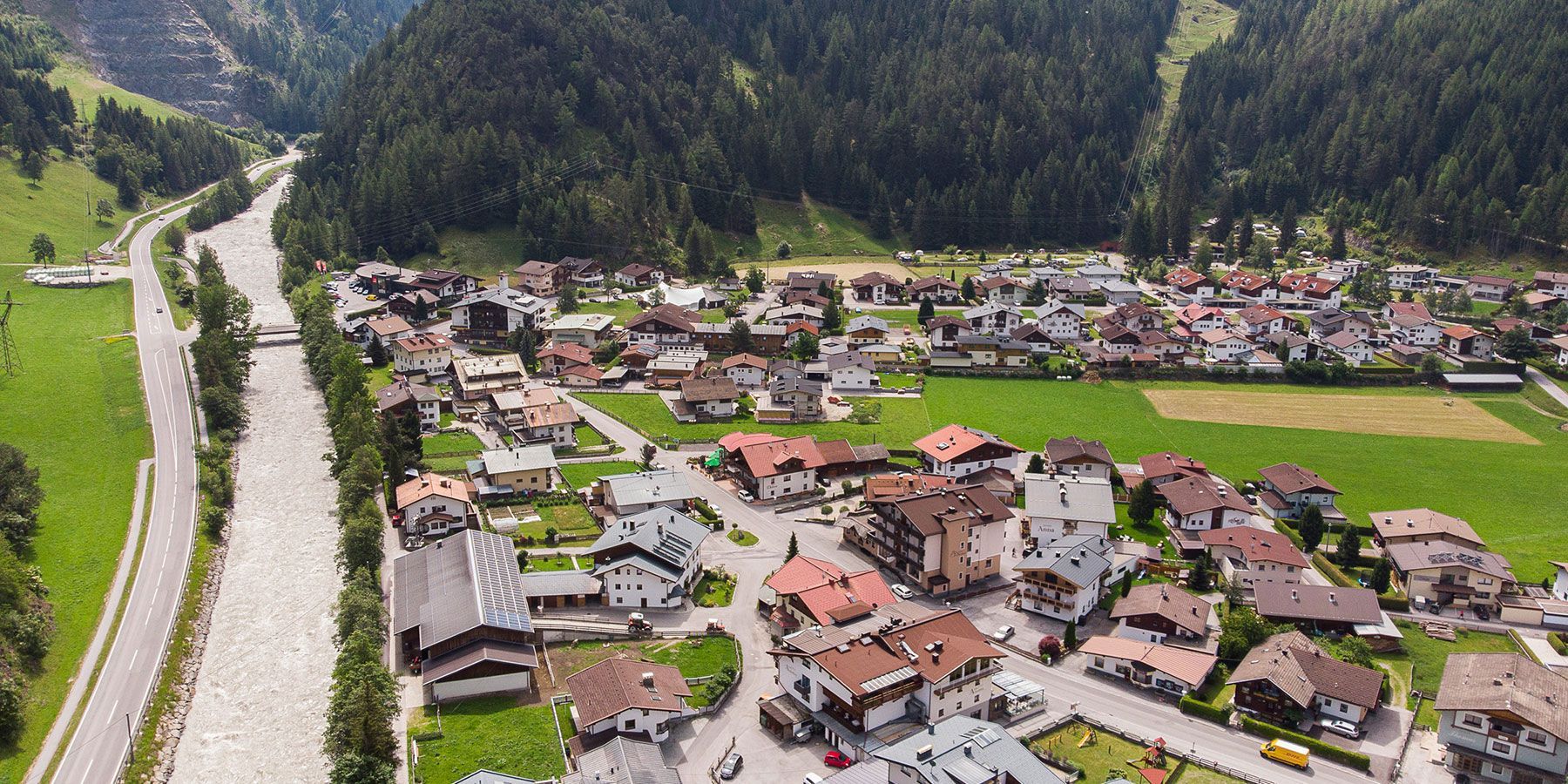 Ihr Urlaubshotel in Huben im Ötztal » Hotel Alpenblick